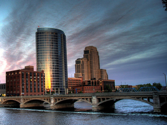 Clarion Inn & Suites Grand Rapids Airport - Best stays in Grand Rapids ...